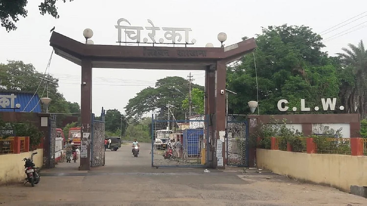 Increased security of Chittaranjan Rail Engine factory after threat of ...