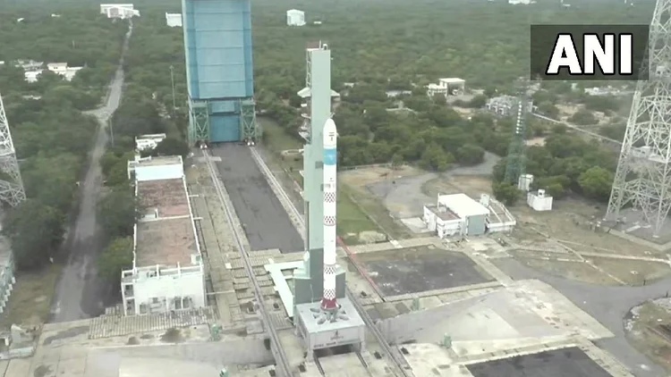 ISRO: Oceansat-3 and 8 nano satellites will be launched today from ...