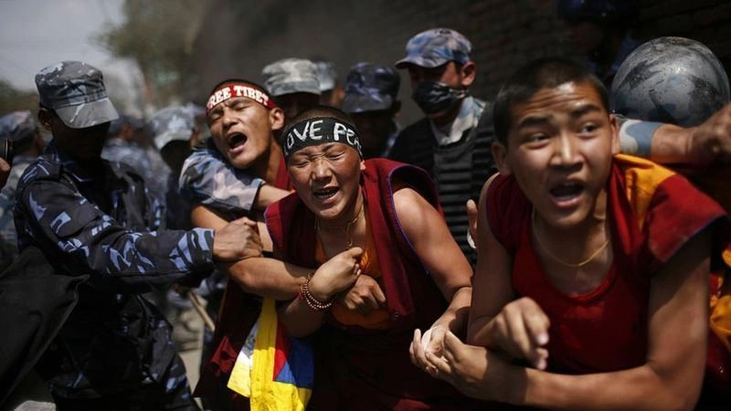 What is the origin of the conflict between China and Tibet and how the ...