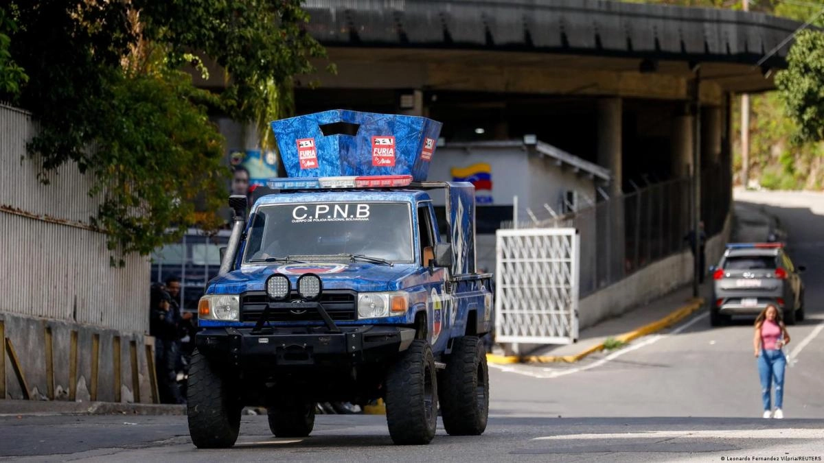 Government of Venezuela says controversially detained policeman died of ...